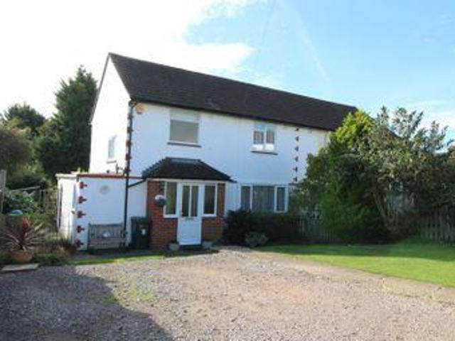 3 Bedrooms Semi detached house for sale in Wellside Close, Arkley, Barnet EN5