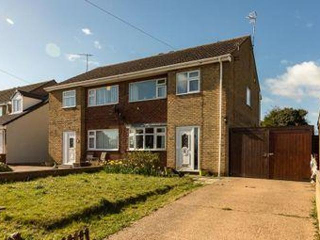3 Bedrooms Semi detached house for sale in Wesley Close, Winterton, North Lincolnshire DN15