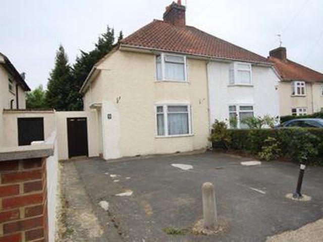 3 Bedrooms Semi detached house for sale in West Walk, Hayes UB3