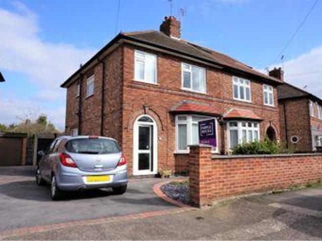 3 Bedrooms Semi detached house for sale in West Crescent, Beeston NG9