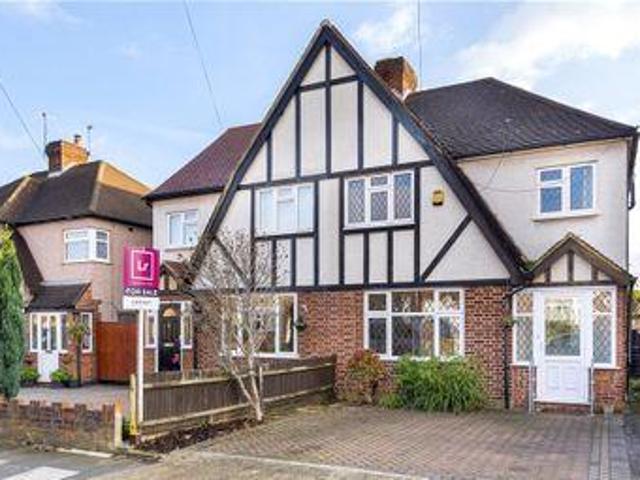 3 Bedrooms Semi detached house for sale in West Mead, Ruislip, Middlesex HA4