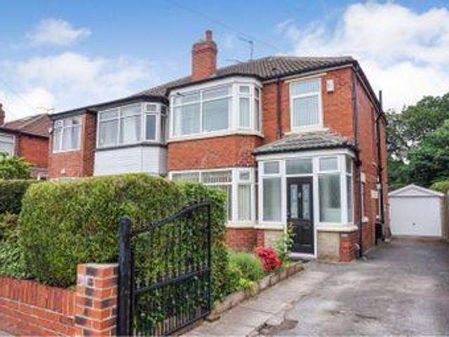 3 Bedrooms Semi detached house for sale in West Park Drive West, Leeds LS8