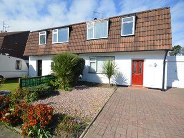 3 Bedrooms Semi detached house for sale in Westminster Drive, Bromborough, Wirral CH62