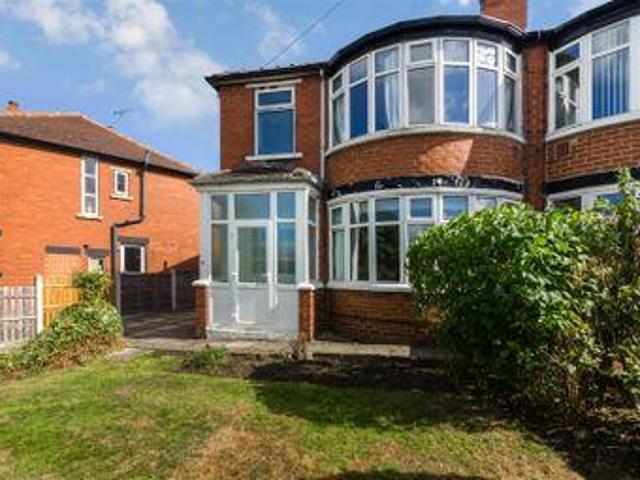 3 Bedrooms Semi detached house for sale in Westcombe Avenue, Leeds LS8