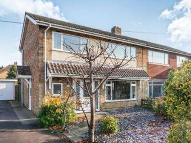 3 Bedrooms Semi detached house for sale in Western Way, Sandy SG19