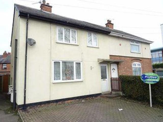 3 Bedrooms Semi detached house for sale in Westfield Road, Hinckley LE10
