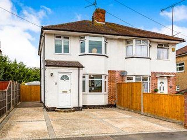 3 Bedrooms Semi detached house for sale in Westlands Avenue, Reading RG2