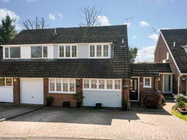 3 Bedrooms Semi detached house for sale in Westridge Close, Hemel Hempstead HP1