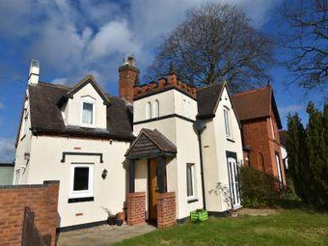 3 Bedrooms Semi detached house for sale in Wherretts Well Lane, Solihull B91
