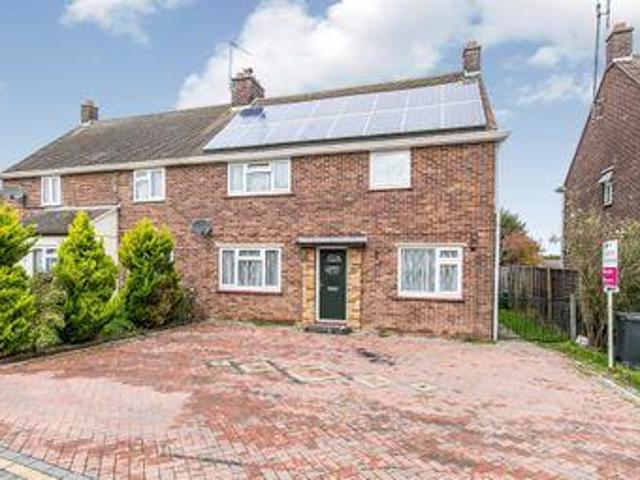 3 Bedrooms Semi detached house for sale in White Horse Avenue, Halstead CO9