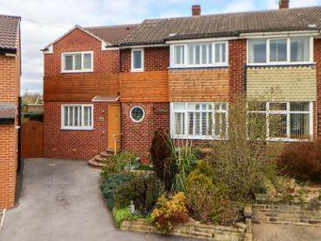 3 Bedrooms Semi detached house for sale in Whitehall Crescent, Wakefield WF1