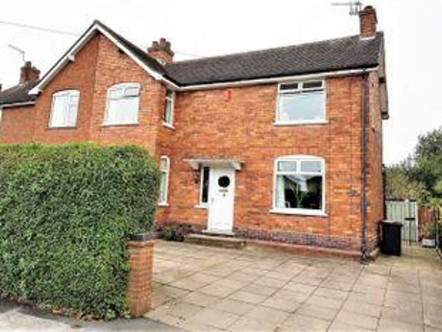 3 Bedrooms Semi detached house for sale in Whitfield Avenue, Newcastle ST5