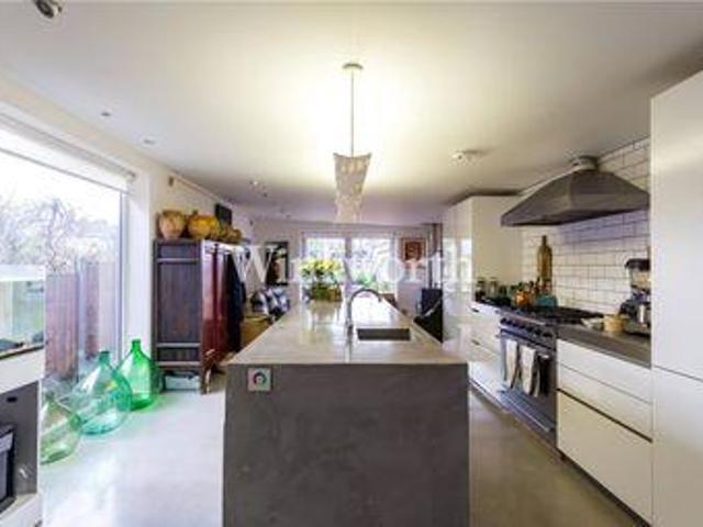 3 Bedrooms Semi detached house for sale in Whittington Road, London N22