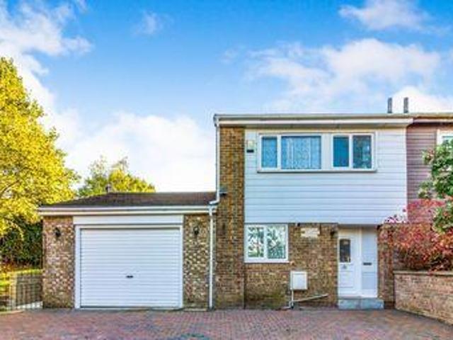 3 Bedrooms Semi detached house for sale in Widdop Close, Sheffield S13
