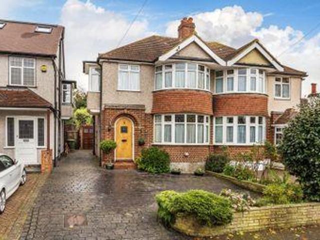 3 Bedrooms Semi detached house for sale in Willoughby Avenue, Croydon CR0