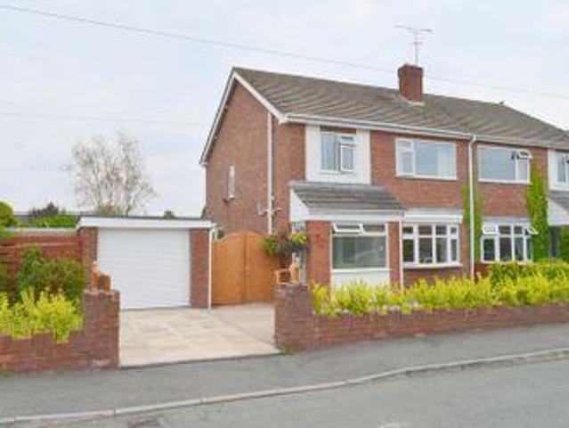 3 Bedrooms Semi detached house for sale in Willow Drive, Blacon, Chester CH1