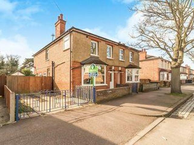 3 Bedrooms Semi detached house for sale in Willow Road, Bedford MK42