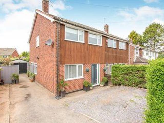 3 Bedrooms Semi detached house for sale in Wiltshire Drive, Congleton CW12