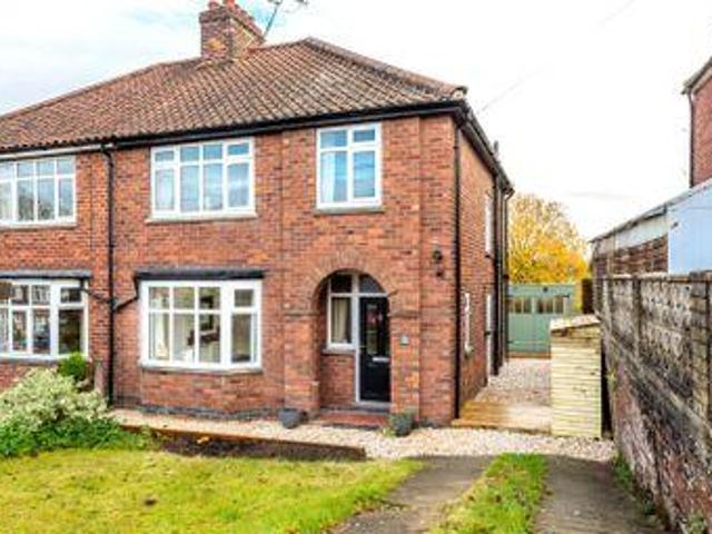 3 Bedrooms Semi detached house for sale in Windmill Rise, York YO26