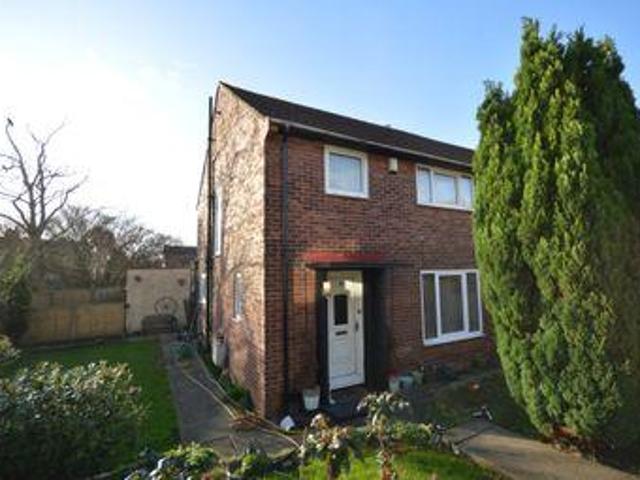 3 Bedrooms Semi detached house for sale in Windsor Road, Wrenthorpe, Wakefield WF1