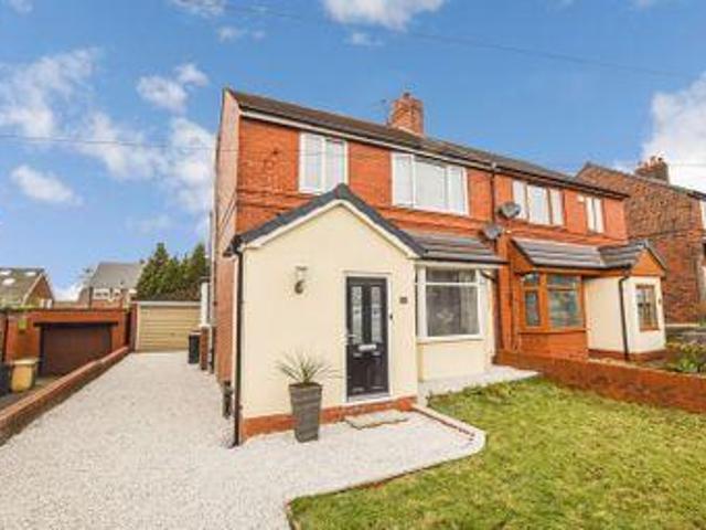 3 Bedrooms Semi detached house for sale in Tottington Road, Bradshaw, Bolton BL2