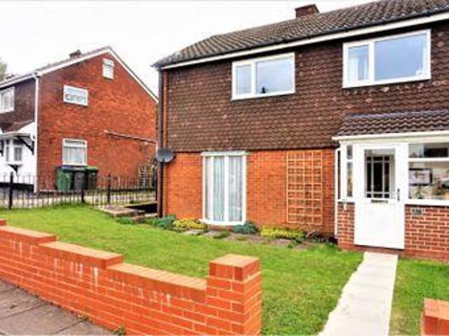 3 Bedrooms Semi detached house for sale in Tower Road, Oldbury B69