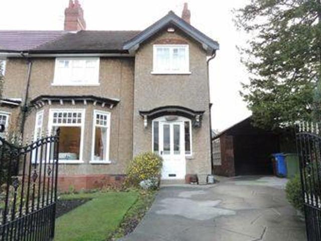 3 Bedrooms Semi detached house for sale in Townscliffe Lane, Marple Bridge, Stockport SK6