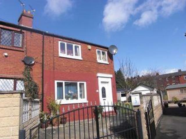 3 Bedrooms Semi detached house for sale in Torre Square, Leeds LS9