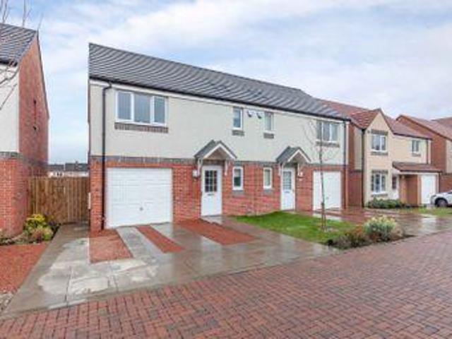3 Bedrooms Semi detached house for sale in Torwood Crescent, South Gyle, Edinburgh, Midlothian EH12