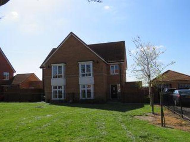 3 Bedrooms Semi detached house for sale in Tailor Close, Scholes, Cleckheaton BD19