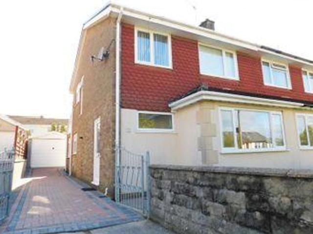3 Bedrooms Semi detached house for sale in Telford Close, Penpedairheol, Hengoed CF82
