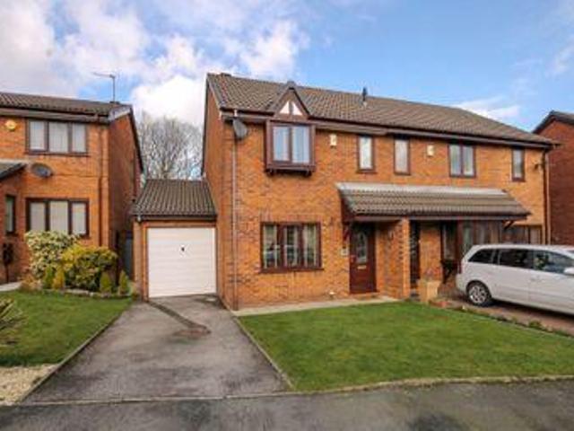 3 Bedrooms Semi detached house for sale in Templecombe Drive, Bolton BL1