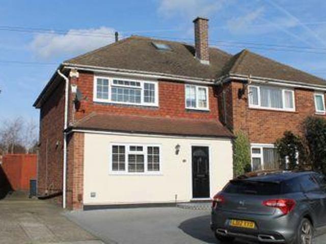 3 Bedrooms Semi detached house for sale in Tennyson Walk, Northfleet, Gravesend DA11