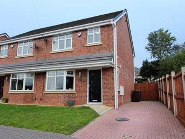 3 Bedrooms Semi detached house for sale in The Oaks, Moyse Avenue, Walshaw BL8