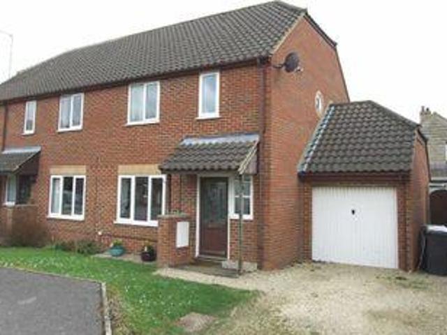 3 Bedrooms Semi detached house for sale in The Orchard, Semington, Trowbridge BA14