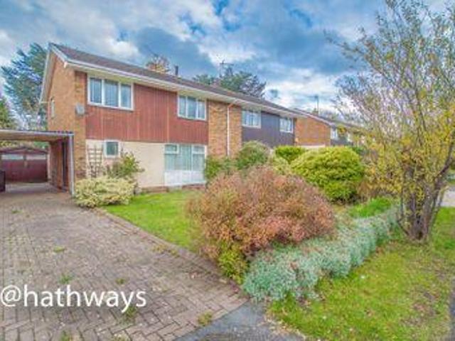 3 Bedrooms Semi detached house for sale in The Orchard, Ponthir, Newport NP18