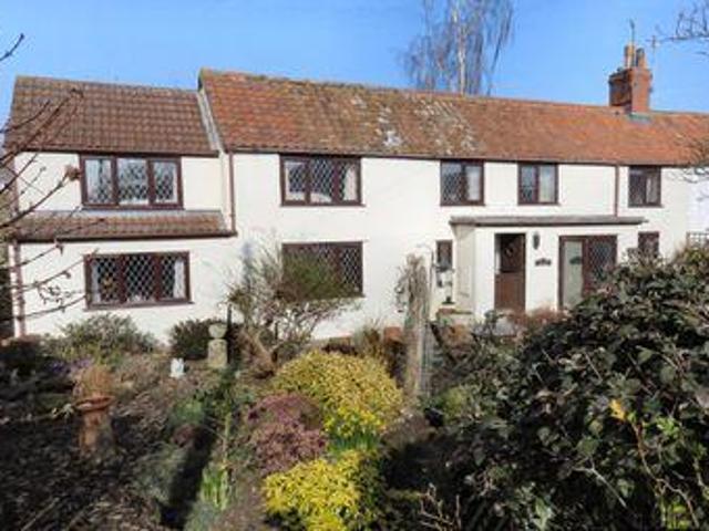 3 Bedrooms Semi detached house for sale in The Buthay, Wickwar GL12