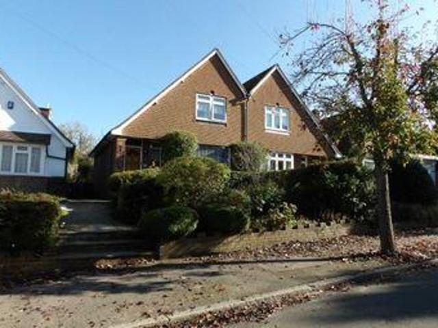 3 Bedrooms Semi detached house for sale in The Drive, Tonbridge, Kent, Uk TN9