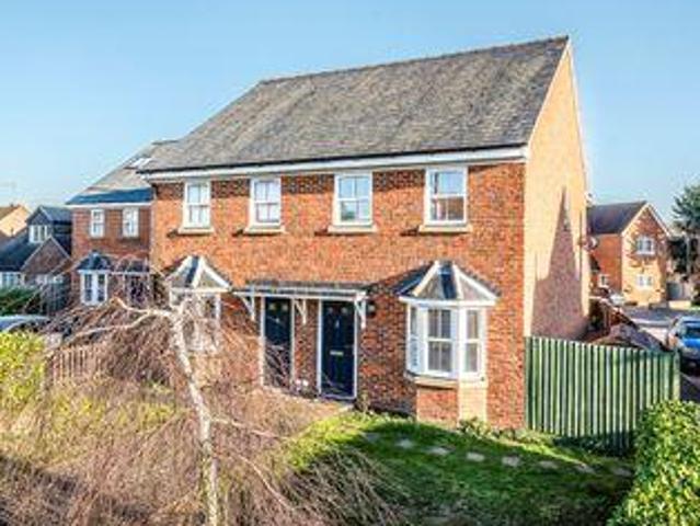 3 Bedrooms Semi detached house for sale in The Embankment, Ickleford, Hitchin SG5