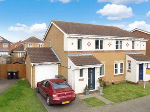 3 Bedrooms Semi detached house for sale in The Finches, Sandy SG19