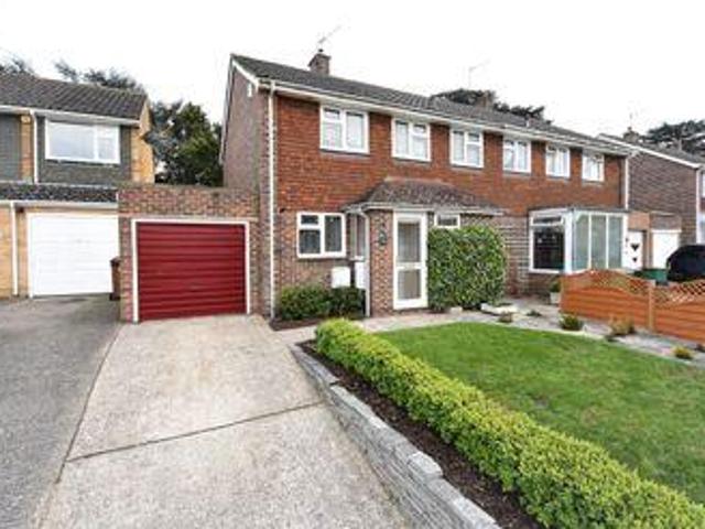 3 Bedrooms Semi detached house for sale in The Grove, Sidcup DA14