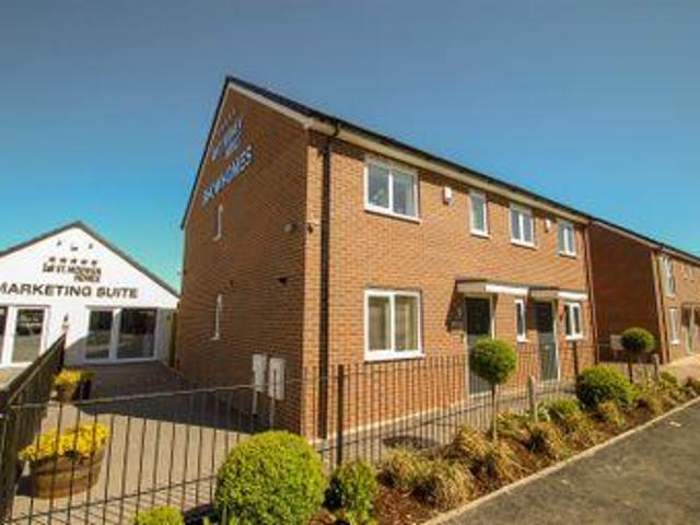 3 Bedrooms Semi detached house for sale in The Lawrence, Victoria Park, Off Boothen Old Road, Stoke ST4