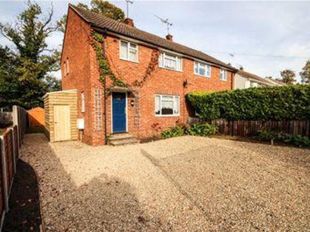 3 Bedrooms Semi detached house for sale in The Lea, Fleet GU51