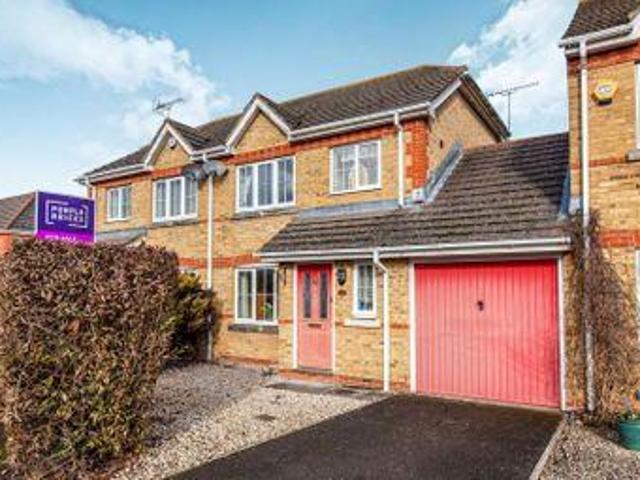 3 Bedrooms Semi detached house for sale in The Limes, Windsor SL4