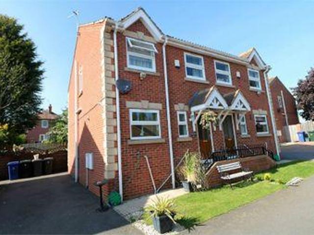 3 Bedrooms Semi detached house for sale in The Poplars, Conisbrough, Doncaster, South Yorkshire DN12
