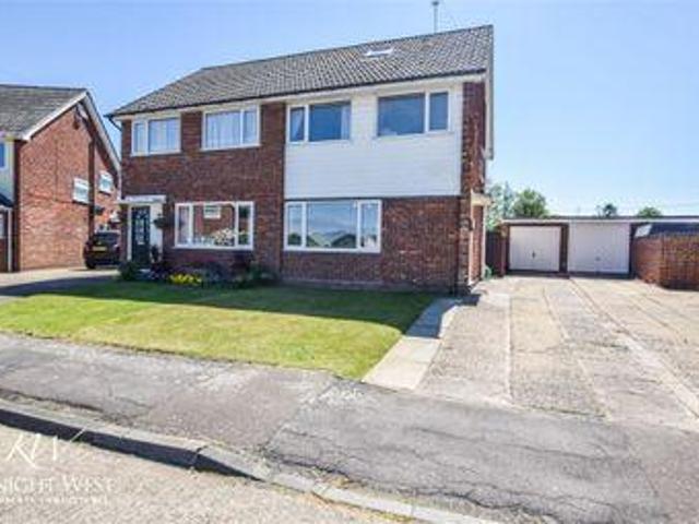 3 Bedrooms Semi detached house for sale in The Rise, Eight Ash Green, Colchester, Essex CO6