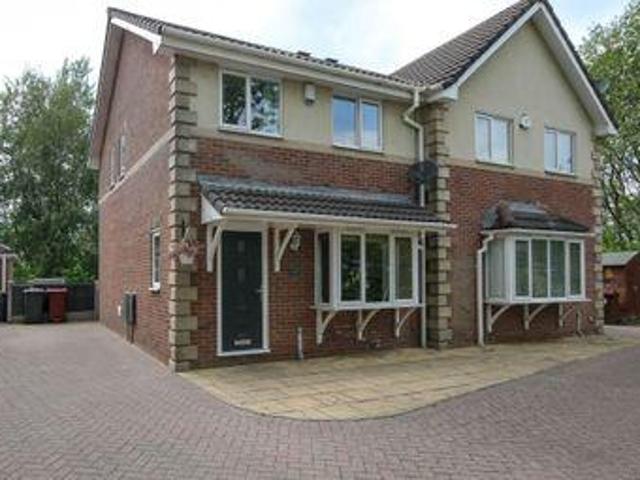 3 Bedrooms Semi detached house for sale in The Sidings, Darwen BB3