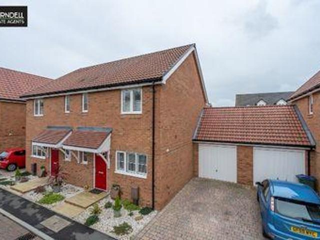 3 Bedrooms Semi detached house for sale in The Towpath, Yapton, Arundel, West Sussex. BN18