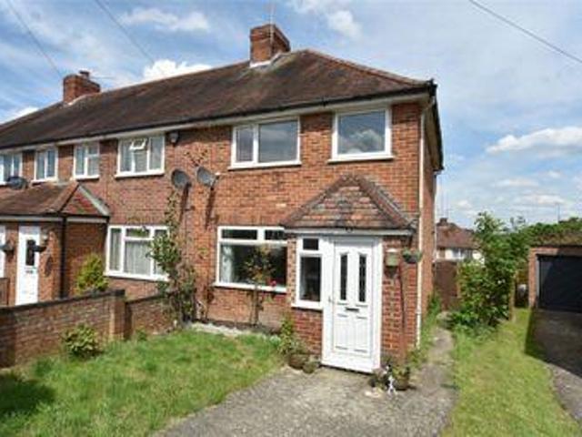 3 Bedrooms Semi detached house for sale in Thirlmere Avenue, Tilehurst, Reading, Berkshire RG30