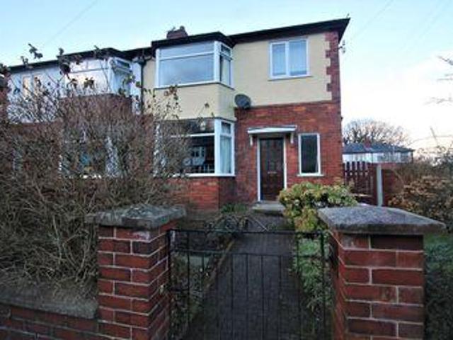 3 Bedrooms Semi detached house for sale in Thornydyke Avenue, Bolton BL1